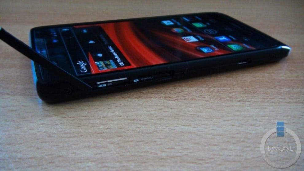 Motorola DROID RAZR M Review